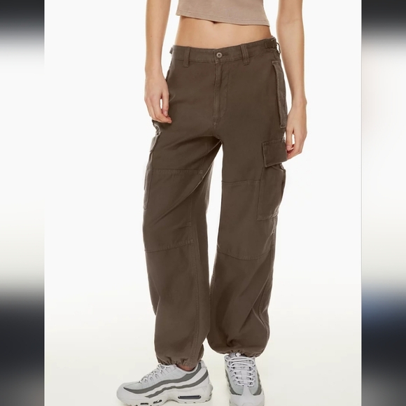 Aritzia Tna Cargo Pants